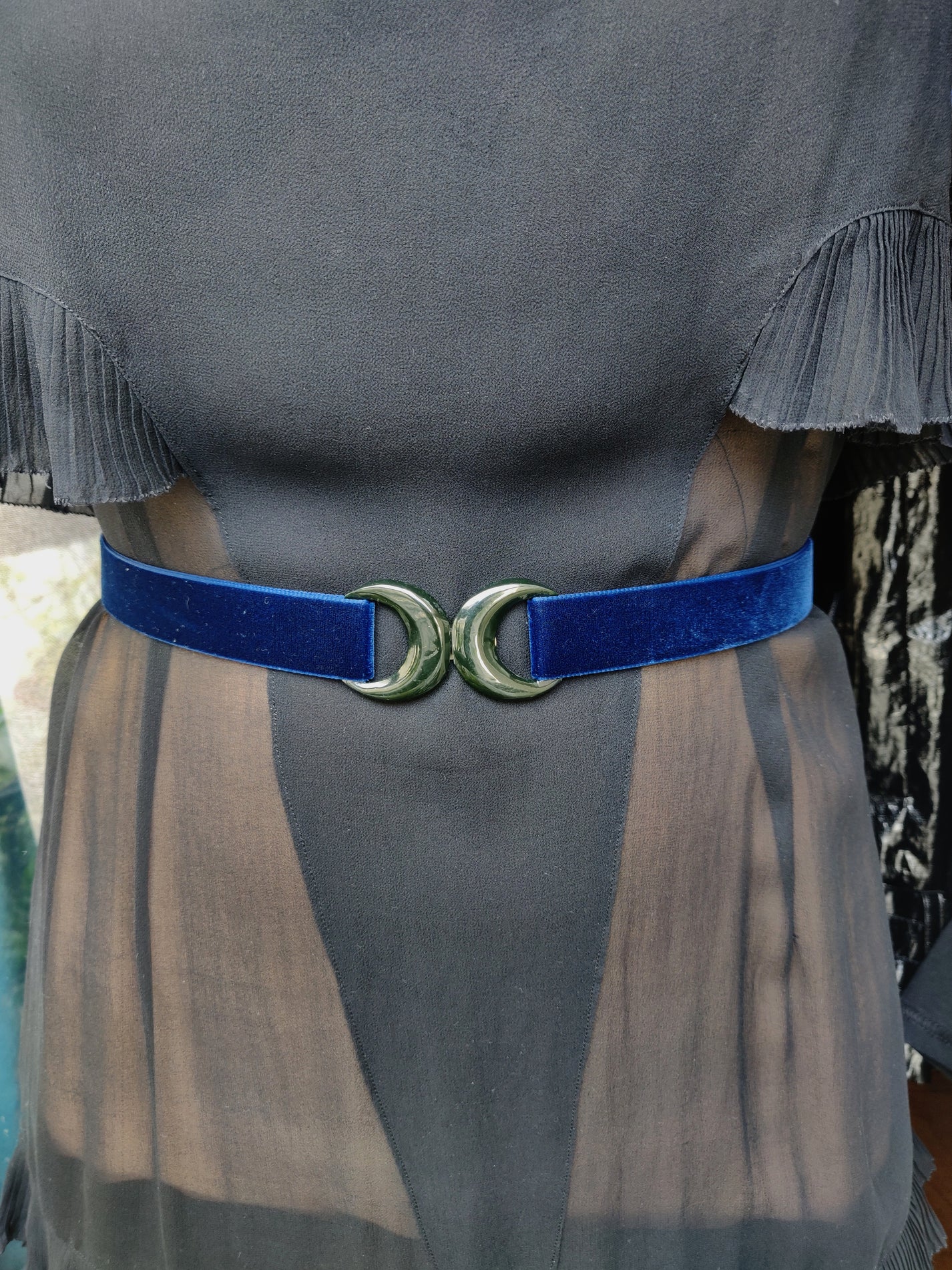 1930s Crescent Moon Belt Buckle – Moorchild Paris Vintage