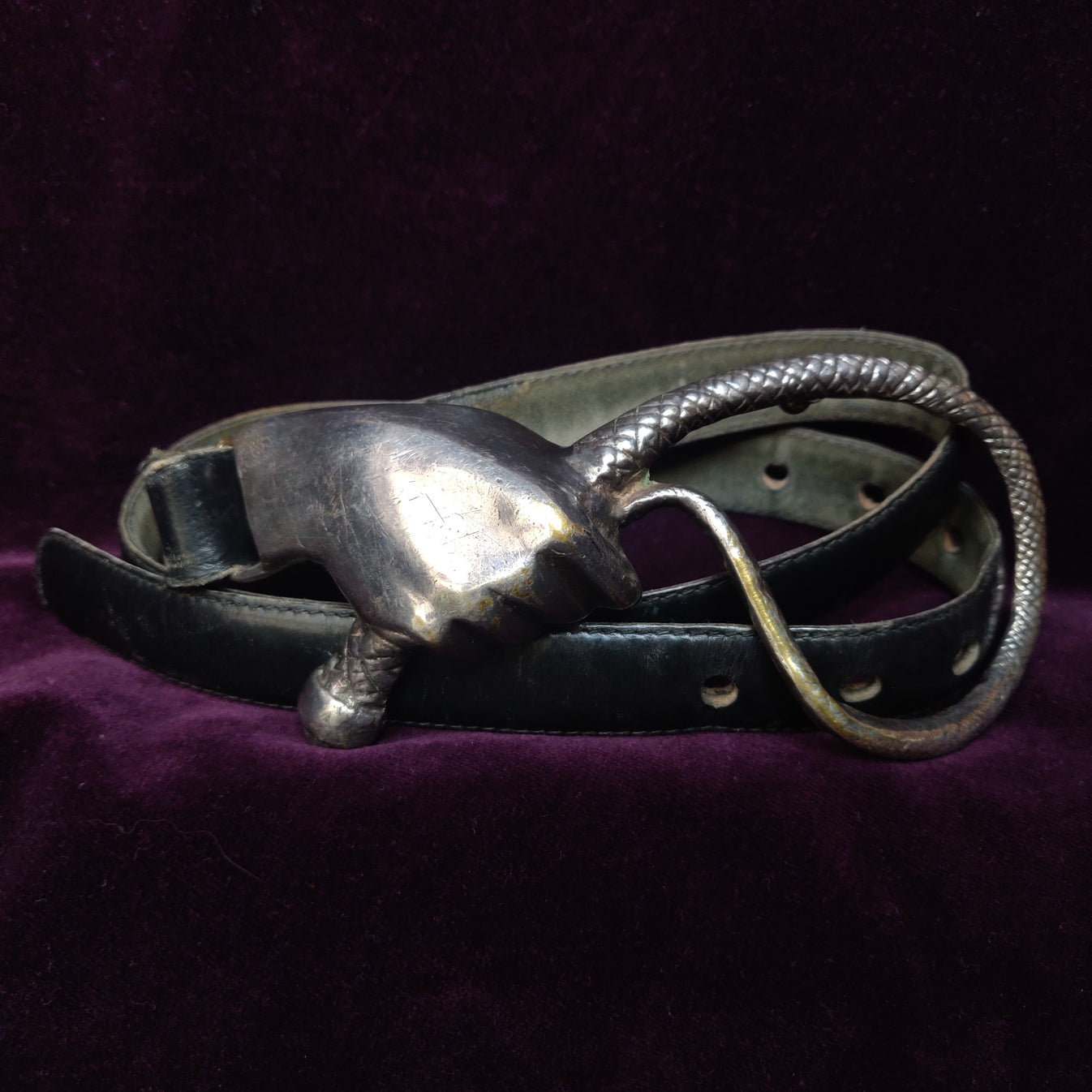 1970s Georges Mailian Hand and Whip Belt – Moorchild Paris Vintage