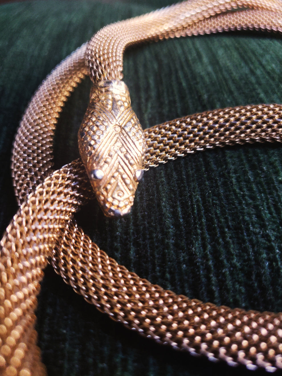 1970s / 80s Mesh Snake - small head – Moorchild Paris Vintage